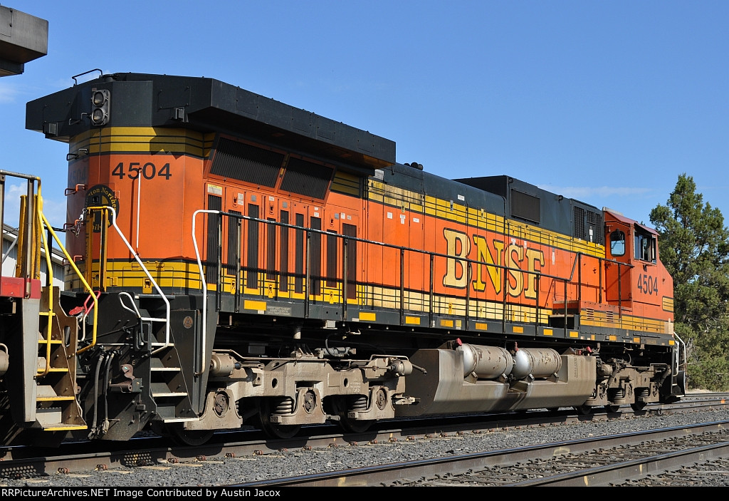 BNSF 4504
